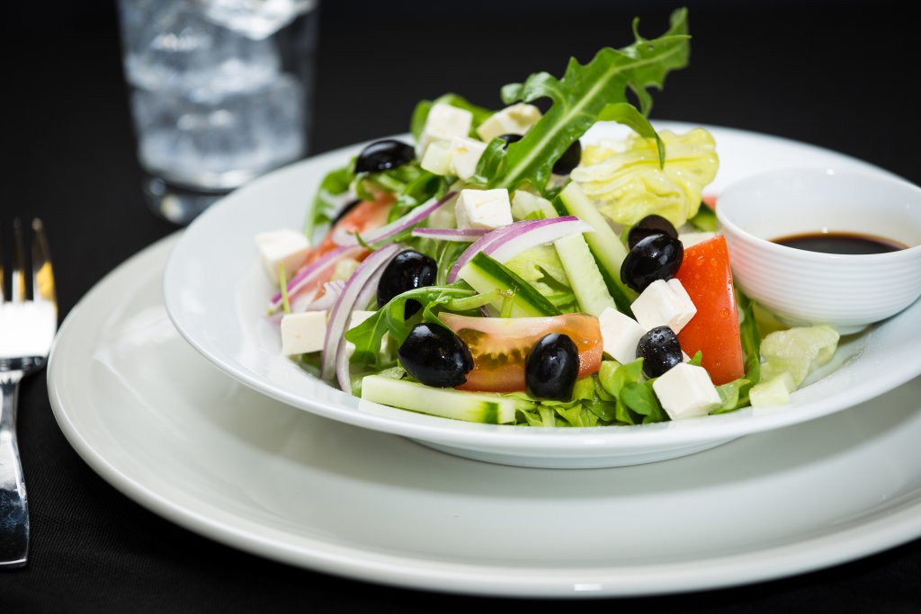 Gresk salat - Lunsj - Ge-healthcare.sodexo.no